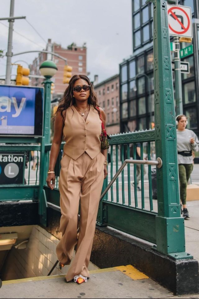 35 New York Fall Outfit Ideas With Autumnal Flair - ItsAllBee | Solo ...
