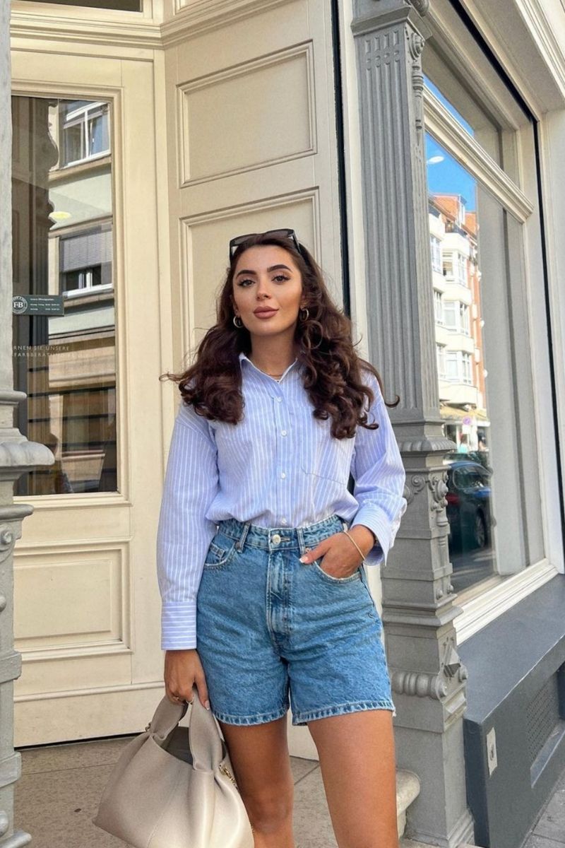 23 Head-Turning Denim Shorts Outfit Ideas Plus Styling Tips - ItsAllBee | Solo Travel ...