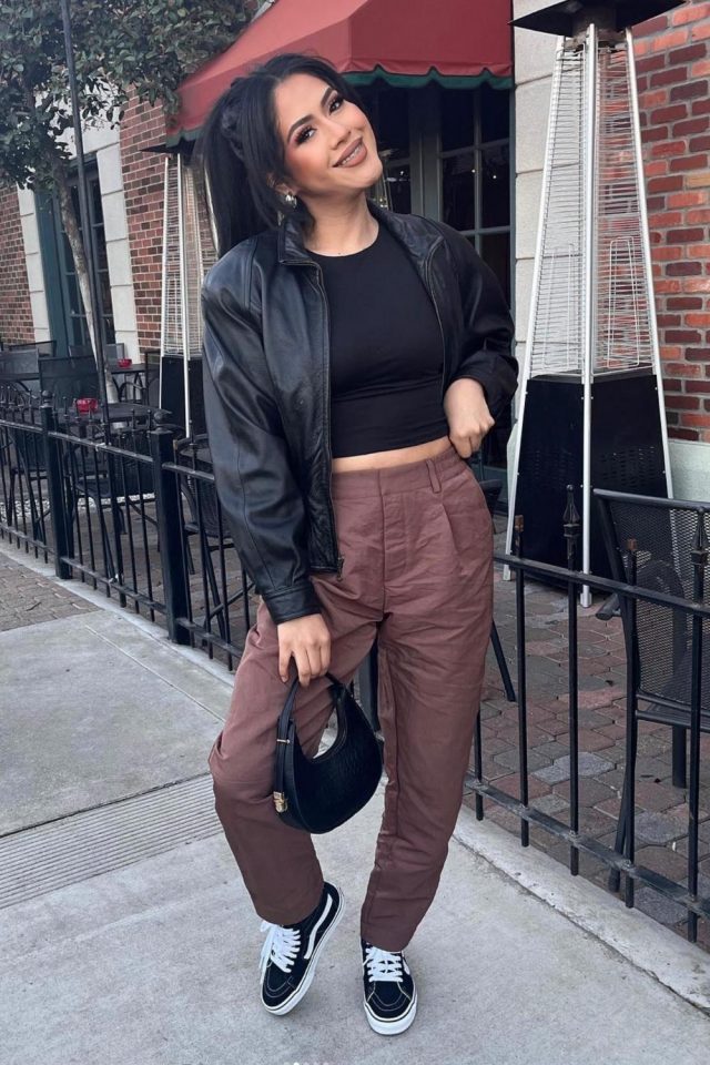 35 Cool Vans Outfit Ideas From School To Brunch And Work - ItsAllBee ...